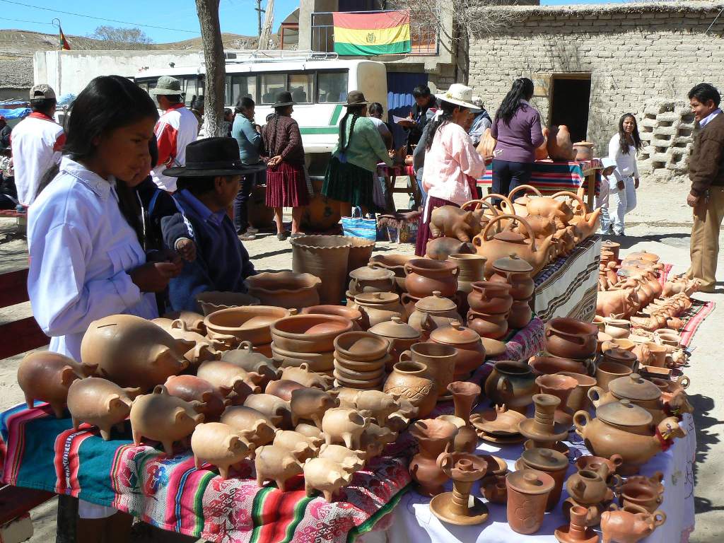 Turismo comunitario, alfarería y fantásticos paisajes en Villazón - Soy ...